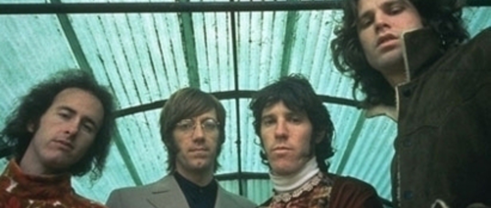 "When you’re strange" ofrece una visión única de los Doors